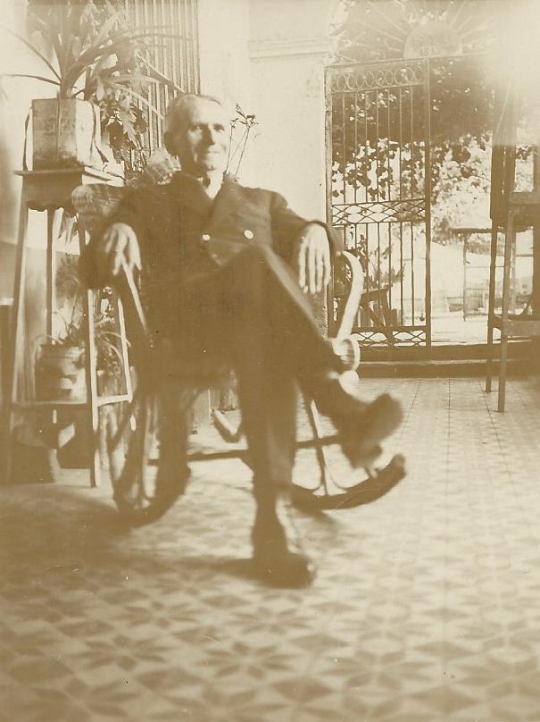 Escuela “Bezi”. Su historia – Concepción del Uruguay, historia y turismo